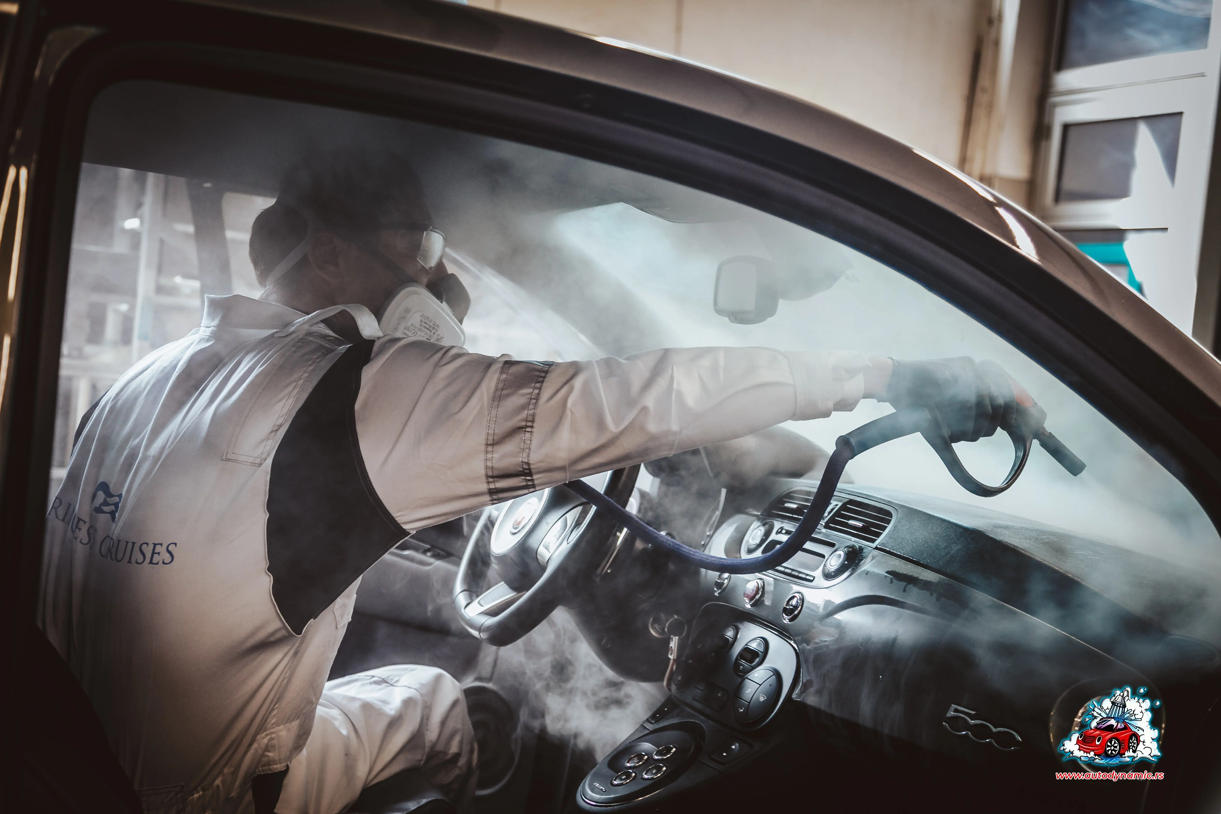 Usluge - Auto-perionica Auto Dynamic - Suvo hemijsko ciscenje vozila